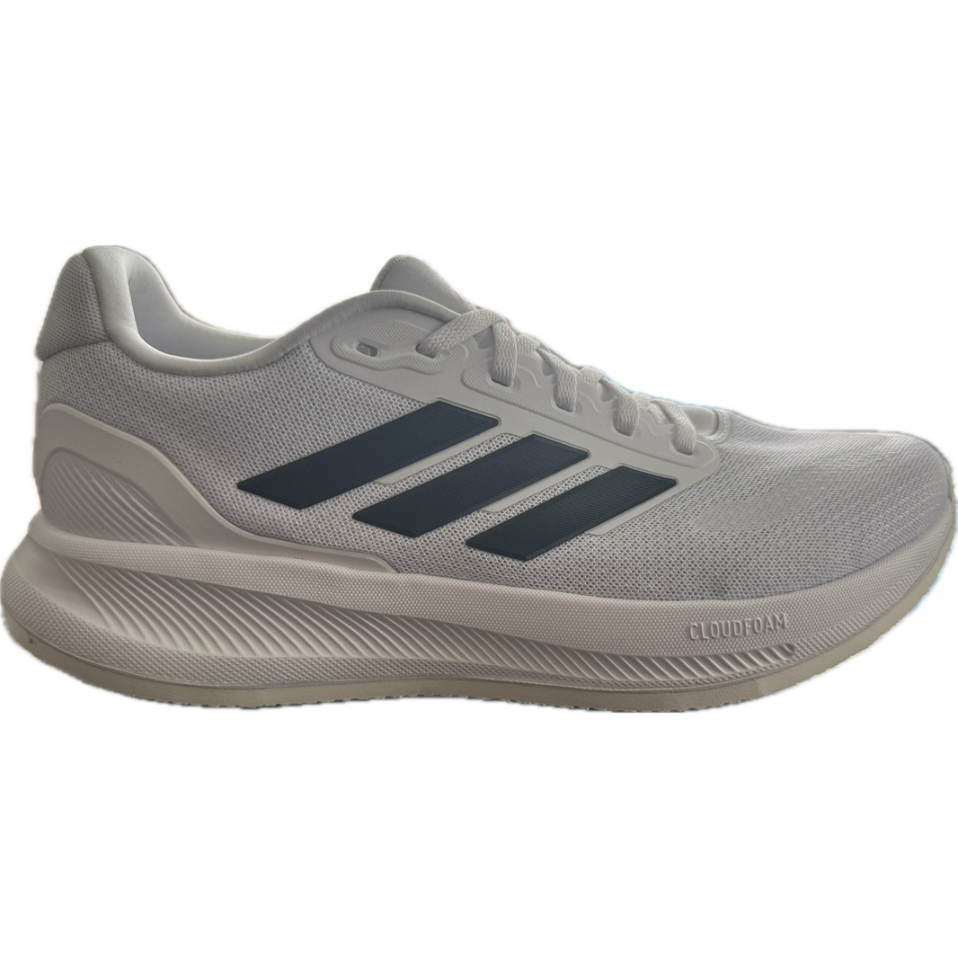 Converted Trainers / Pre-Spiked Trainers / Trainers into Cricket Shoes ...